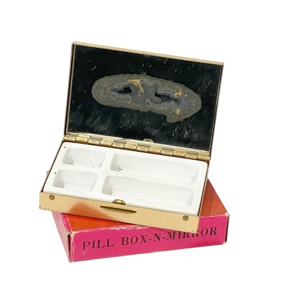 Vintage | Accessories | Vintage Rx Gold Compact Pill Box Mirror Travel ...